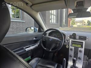 Grey Volvo C30 2010 in Riga, with an engine capacity of 1.60 L and mileage of 201 thousand km for 2150 €, photo 14 on AUTOMOTO.COM.LV