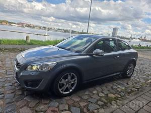 Grey Volvo C30 2010 in Riga, with an engine capacity of 1.60 L and mileage of 201 thousand km for 2150 €, photo 26 on AUTOMOTO.COM.LV