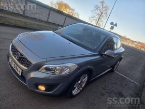 Pelēks Volvo C30 2010 Rīga, ar dzinēja tilpumu 1.60 L un nobraukumu 208 tūkst. km par 2000 €, foto 10 vietnē AUTOMOTO.COM.LV