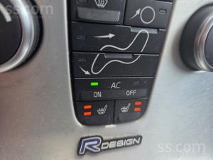 Pelēks Volvo C30 2010 Rīga, ar dzinēja tilpumu 1.60 L un nobraukumu 208 tūkst. km par 2000 €, foto 14 vietnē AUTOMOTO.COM.LV