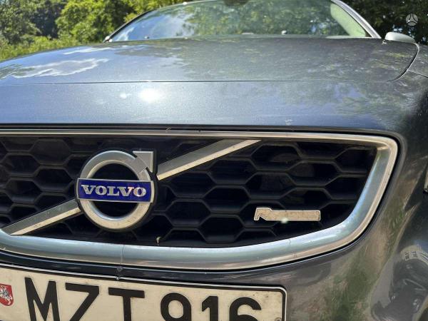 Pelēks Volvo C30 2010 Viļņa, ar dzinēja tilpumu 2.00 L un nobraukumu 267 tūkst. km par 1800 €, foto 3 vietnē AUTOMOTO.COM.LV