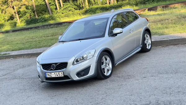 Серый Вольво Ц30 2010 в Рига, объемом двигателя 1.60 л и пробегом 220 тыс. км за 4900 €, фото 2 на AUTOMOTO.COM.LV