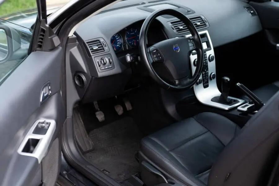 Pelēks Volvo C30 2010 Rīga, ar dzinēja tilpumu 1.60 L un nobraukumu 336 tūkst. km par 2995 €, foto 13 vietnē AUTOMOTO.COM.LV