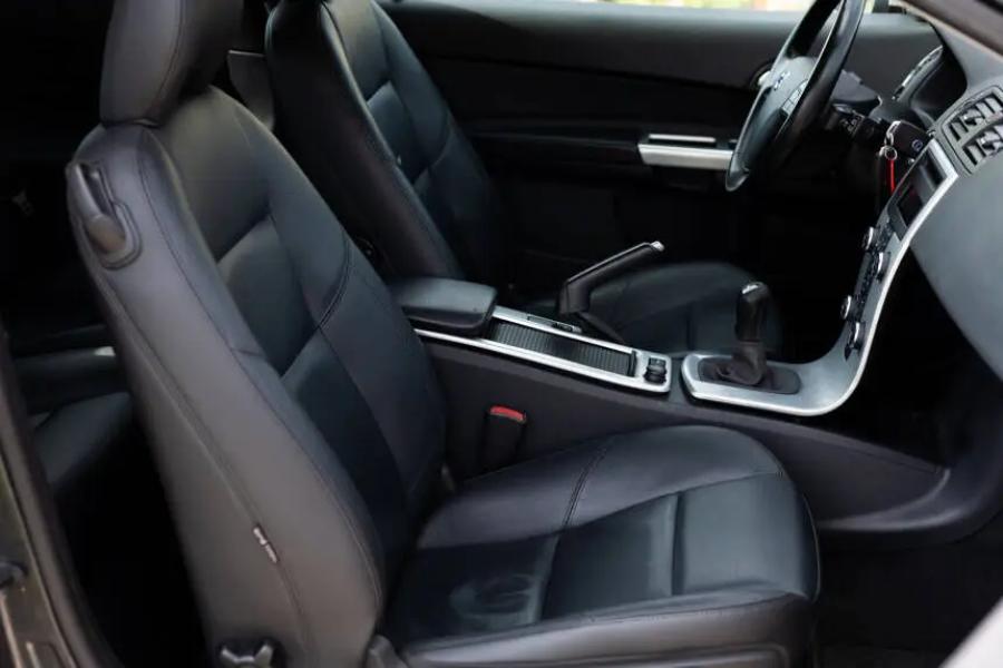 Pelēks Volvo C30 2010 Rīga, ar dzinēja tilpumu 1.60 L un nobraukumu 336 tūkst. km par 2995 €, foto 17 vietnē AUTOMOTO.COM.LV