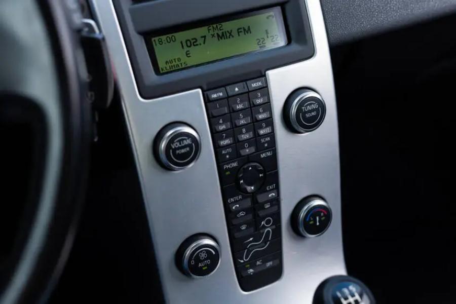 Pelēks Volvo C30 2010 Rīga, ar dzinēja tilpumu 1.60 L un nobraukumu 336 tūkst. km par 2995 €, foto 22 vietnē AUTOMOTO.COM.LV
