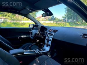 Pelēks Volvo C30 2010 Rīga, ar dzinēja tilpumu 1.60 L un nobraukumu 189 tūkst. km par 3250 €, foto 8 vietnē AUTOMOTO.COM.LV