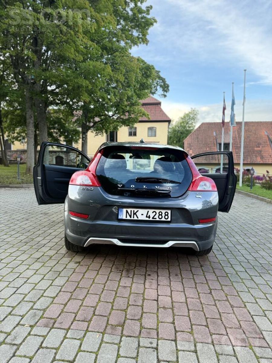 Pelēks Volvo C30 2010 Tukums, ar dzinēja tilpumu 1.60 L un nobraukumu 304 tūkst. km par 3600 €, foto 4 vietnē AUTOMOTO.COM.LV