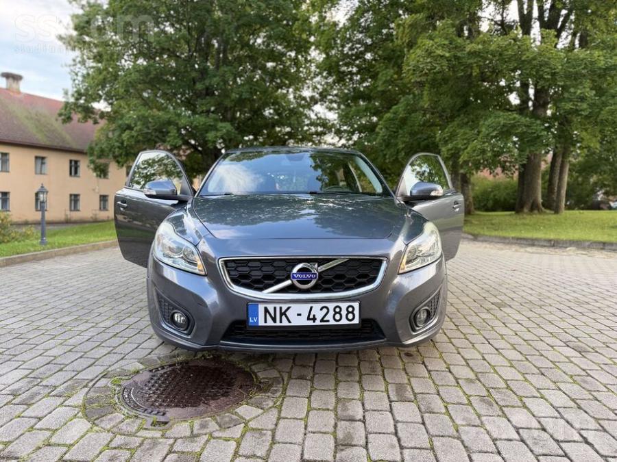 Pelēks Volvo C30 2010 Tukums, ar dzinēja tilpumu 1.60 L un nobraukumu 304 tūkst. km par 3600 €, foto 5 vietnē AUTOMOTO.COM.LV