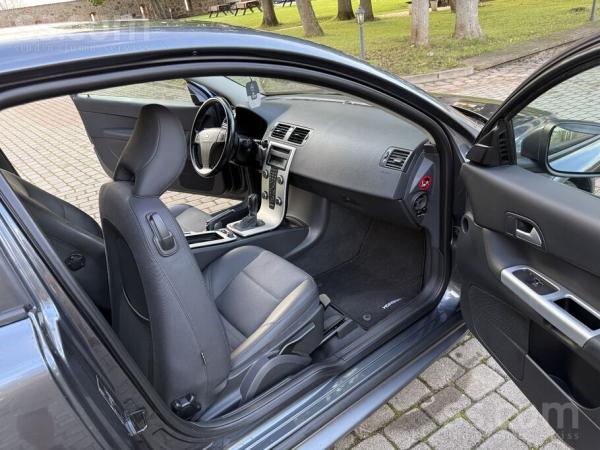 Volvo C30 2010 Tukums vietnē Pelēks Volvo C30 2010 Tukums, ar dzinēja tilpumu 1.60 L un nobraukumu 304 tūkst. km par 3600 €, foto 7 vietnē AUTOMOTO.COM.LV
