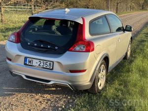 Pelēks Volvo C30 2010 Rīga, ar dzinēja tilpumu 1.60 L un nobraukumu 301 tūkst. km par 3800 €, foto 4 vietnē AUTOMOTO.COM.LV