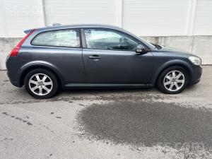 Pelēks Volvo C30 2011 Rīga, ar dzinēja tilpumu 1.60 L un nobraukumu 332 tūkst. km par 2794 €, foto 5 vietnē AUTOMOTO.COM.LV