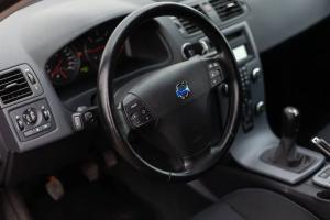 Pelēks Volvo C30 2011 Rīga, ar dzinēja tilpumu 1.60 L un nobraukumu 232 tūkst. km par 4995 €, foto 14 vietnē AUTOMOTO.COM.LV