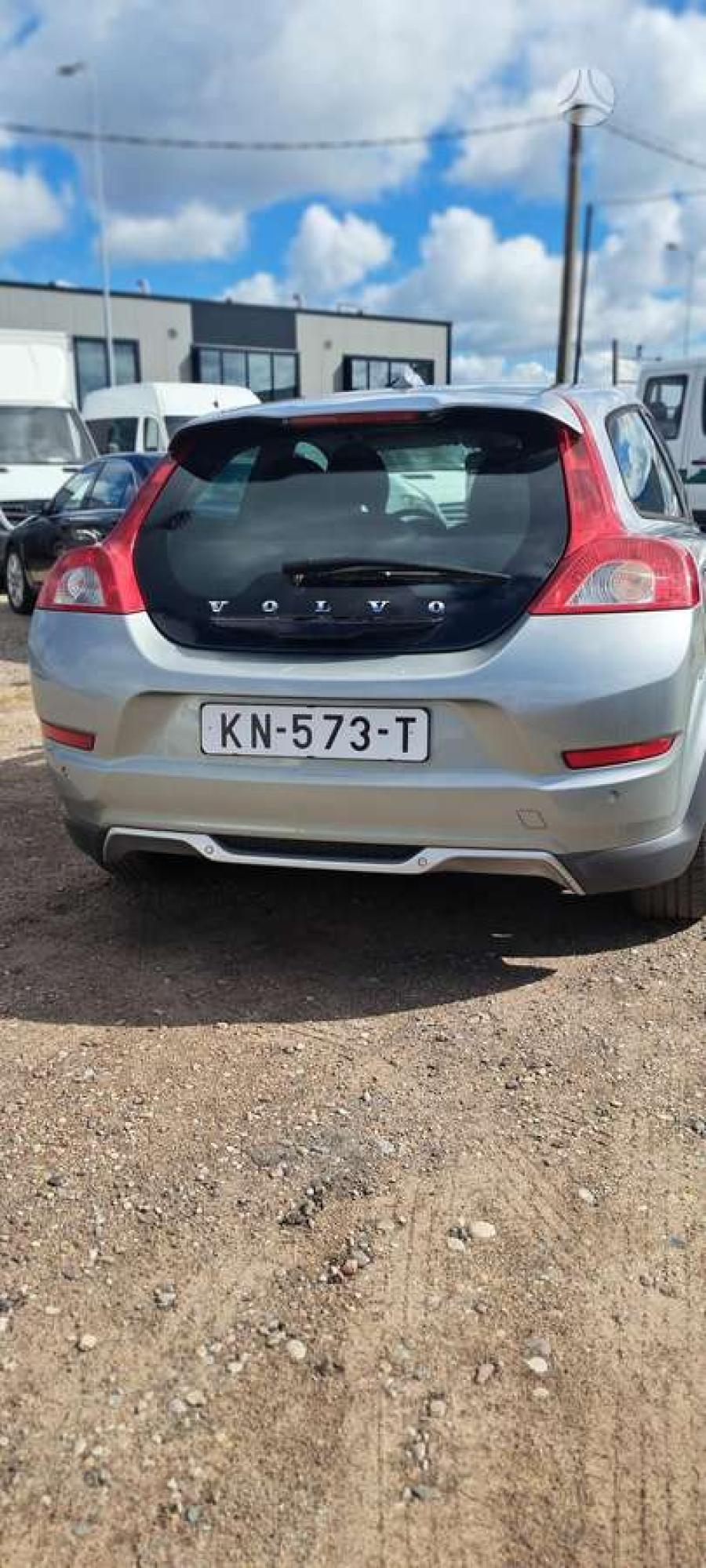 Grey Volvo C30 2011 in Kaunas, with an engine capacity of 1.56 L and mileage of 208 thousand km for 2950 €, photo 5 on AUTOMOTO.COM.LV