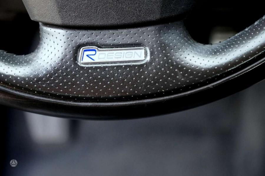 Pelēks Volvo C30 2012 Raseiniai, ar dzinēja tilpumu 1.60 L un nobraukumu 233 tūkst. km par 3470 €, foto 22 vietnē AUTOMOTO.COM.LV
