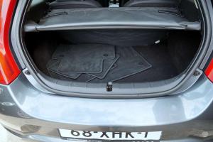 Pelēks Volvo C30 2012 Raseiniai, ar dzinēja tilpumu 1.60 L un nobraukumu 233 tūkst. km par 3470 €, foto 28 vietnē AUTOMOTO.COM.LV