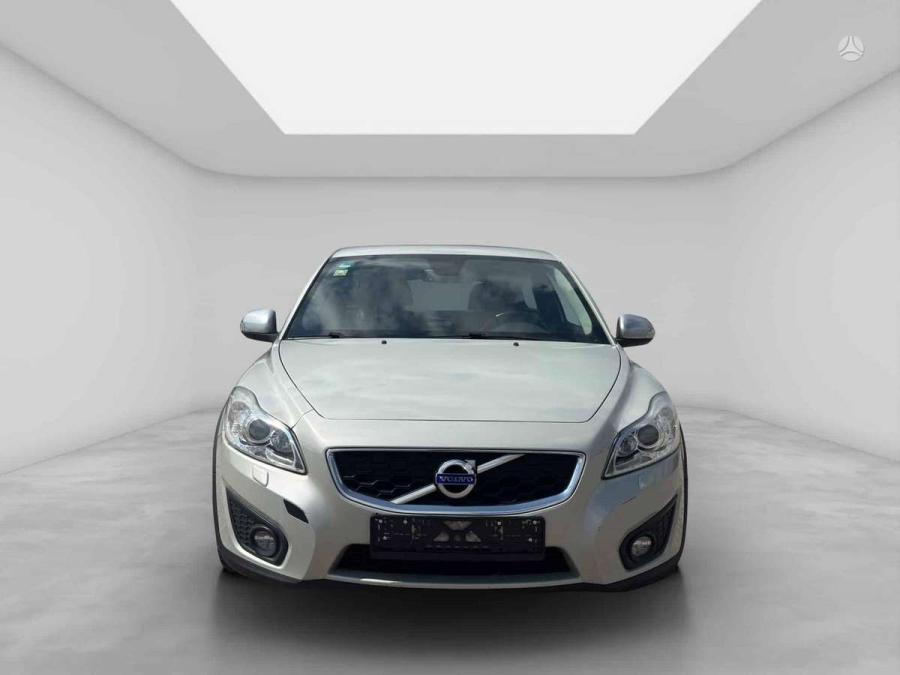 Pelēks Volvo C30 2012 Kauņa, ar dzinēja tilpumu 1.60 L un nobraukumu 302 tūkst. km par 5490 €, foto 3 vietnē AUTOMOTO.COM.LV
