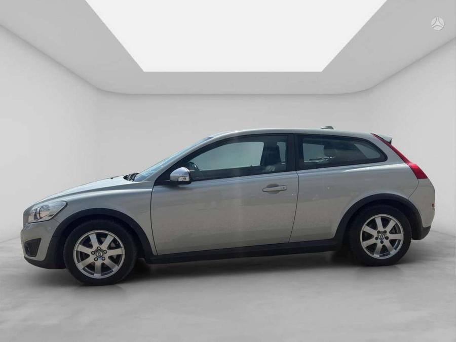 Pelēks Volvo C30 2012 Kauņa, ar dzinēja tilpumu 1.60 L un nobraukumu 302 tūkst. km par 5490 €, foto 4 vietnē AUTOMOTO.COM.LV