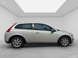 Pelēks Volvo C30 2012 Kauņa, ar dzinēja tilpumu 1.60 L un nobraukumu 302 tūkst. km par 5490 €, foto 8 vietnē AUTOMOTO.COM.LV