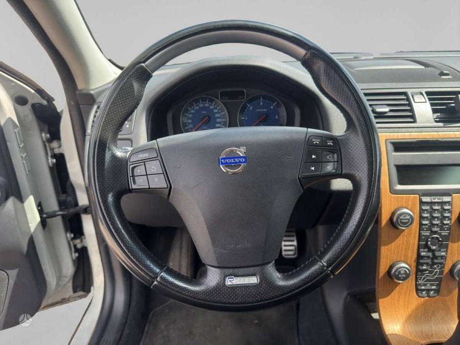 Pelēks Volvo C30 2012 Kauņa, ar dzinēja tilpumu 1.60 L un nobraukumu 302 tūkst. km par 5490 €, foto 11 vietnē AUTOMOTO.COM.LV