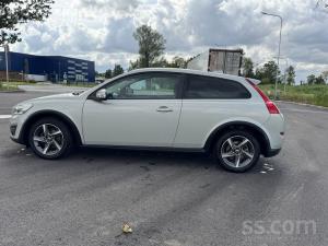Серый Вольво Ц30 2012 в Бауска, объемом двигателя 1.60 л и пробегом 264 тыс. км за 4600 €, фото 5 на AUTOMOTO.COM.LV