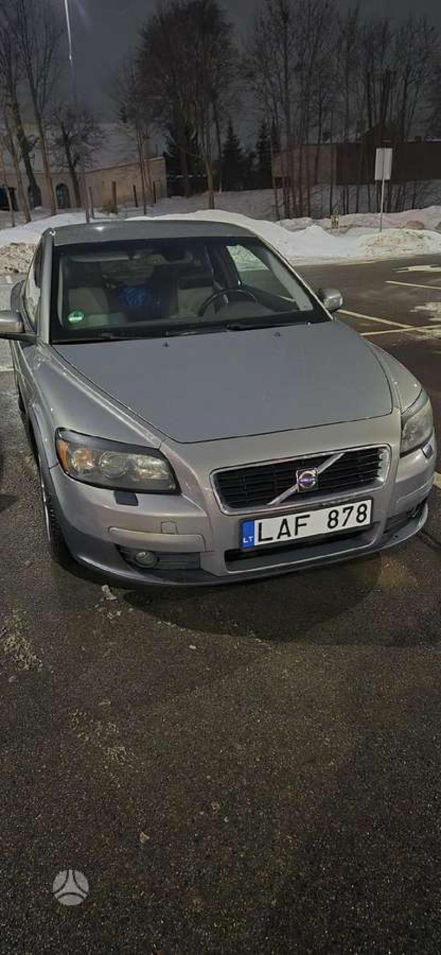 Pelēks Volvo C30 2006 Kauņa, ar dzinēja tilpumu 2.00 L un nobraukumu 292 tūkst. km par 1850 €, foto 1 vietnē AUTOMOTO.COM.LV