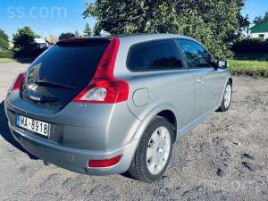Pelēks Volvo C30 2007 Liepāja, ar dzinēja tilpumu 2.00 L un nobraukumu 279 tūkst. km par 1800 €, foto 6 vietnē AUTOMOTO.COM.LV