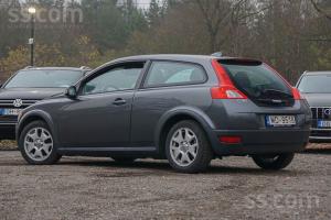 Grey Volvo C30 2007 in Riga, with an engine capacity of 2.00 L and mileage of 280 thousand km for 1590 €, photo 3 on AUTOMOTO.COM.LV