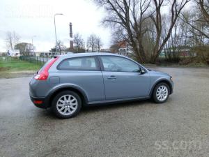 Grey Volvo C30 2007 in Tukums, with an engine capacity of 1.60 L and mileage of 275 thousand km for 2350 €, photo 4 on AUTOMOTO.COM.LV