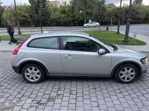 Pelēks Volvo C30 2007 Viļņa, ar dzinēja tilpumu 2.00 L un nobraukumu 276 tūkst. km par 1500 €, foto 3 vietnē AUTOMOTO.COM.LV