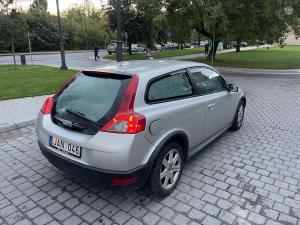 Pelēks Volvo C30 2007 Viļņa, ar dzinēja tilpumu 2.00 L un nobraukumu 276 tūkst. km par 1500 €, foto 4 vietnē AUTOMOTO.COM.LV