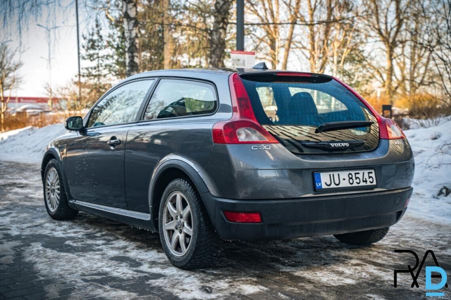 Pelēks Volvo C30 2007 Rīga, ar dzinēja tilpumu 2.00 L un nobraukumu 336 tūkst. km par 1990 €, foto 4 vietnē AUTOMOTO.COM.LV