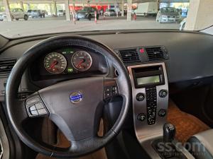 Pelēks Volvo C30 2007 Rēzekne, ar dzinēja tilpumu 2.00 L un nobraukumu 211 tūkst. km par 2900 €, foto 9 vietnē AUTOMOTO.COM.LV