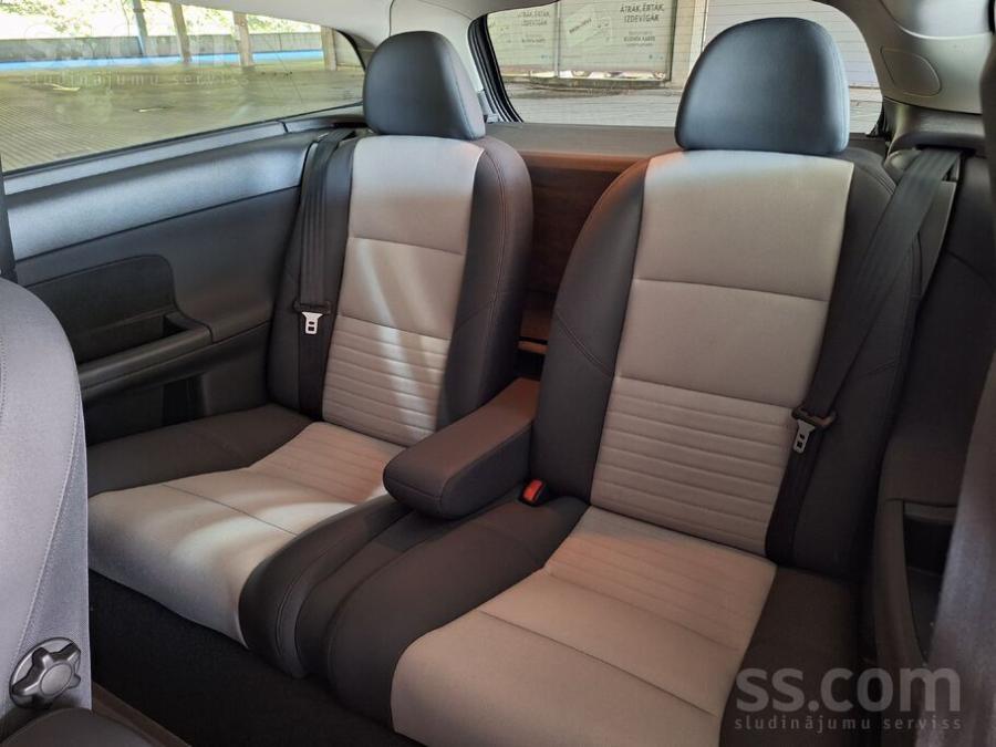 Pelēks Volvo C30 2007 Rēzekne, ar dzinēja tilpumu 2.00 L un nobraukumu 211 tūkst. km par 2900 €, foto 11 vietnē AUTOMOTO.COM.LV