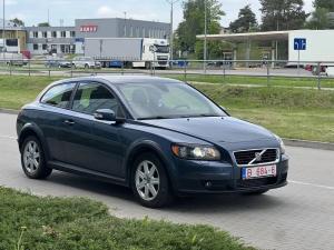 Grey Volvo C30 2007 in Rezekne, with an engine capacity of 2.00 L and mileage of 241 thousand km for 2950 €, photo 4 on AUTOMOTO.COM.LV