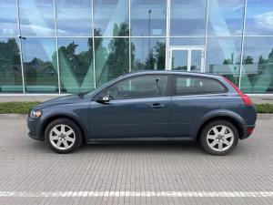 Grey Volvo C30 2007 in Rezekne, with an engine capacity of 2.00 L and mileage of 241 thousand km for 2950 €, photo 5 on AUTOMOTO.COM.LV