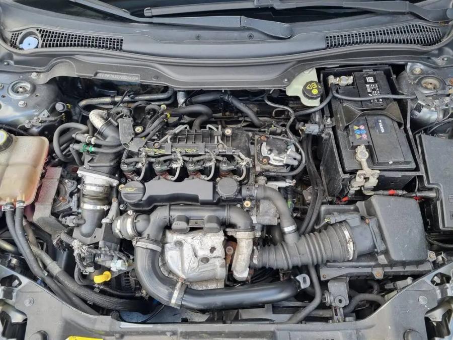 Grey Volvo C30 2007 in Ogre, with an engine capacity of 1.60 L and mileage of 232 thousand km for 2750 €, photo 19 on AUTOMOTO.COM.LV