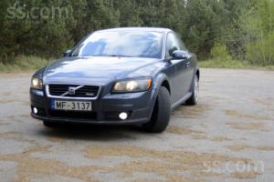 Серый Вольво Ц30 2007 в Кулдига, объемом двигателя 2.00 л и пробегом 270 тыс. км за 1750 €, фото  на AUTOMOTO.COM.LV