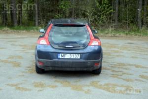Pelēks Volvo C30 2007 Kuldīga, ar dzinēja tilpumu 2.00 L un nobraukumu 270 tūkst. km par 1750 €, foto 5 vietnē AUTOMOTO.COM.LV