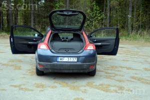 Pelēks Volvo C30 2007 Kuldīga, ar dzinēja tilpumu 2.00 L un nobraukumu 270 tūkst. km par 1750 €, foto 9 vietnē AUTOMOTO.COM.LV