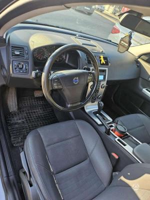 Pelēks Volvo C30 2007 Viļņa, ar dzinēja tilpumu 2.40 L un nobraukumu 334 tūkst. km par 2800 €, foto 12 vietnē AUTOMOTO.COM.LV