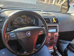 Pelēks Volvo C30 2007 Viļņa, ar dzinēja tilpumu 2.40 L un nobraukumu 334 tūkst. km par 2800 €, foto 13 vietnē AUTOMOTO.COM.LV