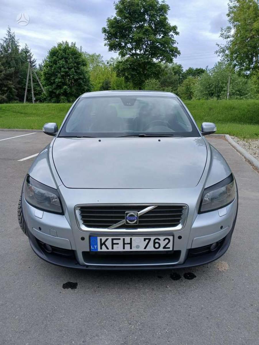 Серый Вольво Ц30 2007 в Каунас, объемом двигателя 2.00 л и пробегом 373 тыс. км за 1850 €, фото 3 на AUTOMOTO.COM.LV