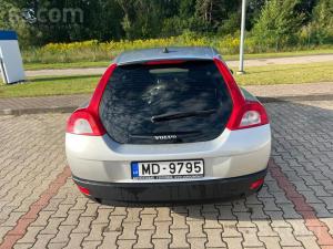 Pelēks Volvo C30 2007 Rīga, ar dzinēja tilpumu 1.80 L un nobraukumu 286 tūkst. km par 2000 €, foto 7 vietnē AUTOMOTO.COM.LV