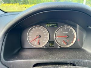 Pelēks Volvo C30 2007 Rīga, ar dzinēja tilpumu 1.80 L un nobraukumu 286 tūkst. km par 2000 €, foto 11 vietnē AUTOMOTO.COM.LV