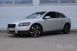 Pelēks Volvo C30 2007 Rīga, ar dzinēja tilpumu 2.50 L un nobraukumu 306 tūkst. km par 5490 €, foto  vietnē AUTOMOTO.COM.LV