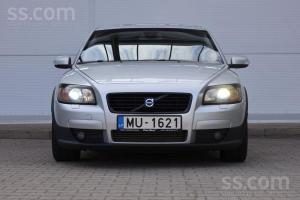 Grey Volvo C30 2007 in Riga, with an engine capacity of 2.50 L and mileage of 306 thousand km for 5490 €, photo 4 on AUTOMOTO.COM.LV