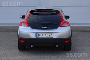 Grey Volvo C30 2007 in Riga, with an engine capacity of 2.50 L and mileage of 306 thousand km for 5490 €, photo 7 on AUTOMOTO.COM.LV