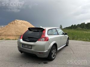 Серый Вольво Ц30 2008 в Тукумс, объемом двигателя 1.60 л и пробегом 385 тыс. км за 1690 €, фото 4 на AUTOMOTO.COM.LV