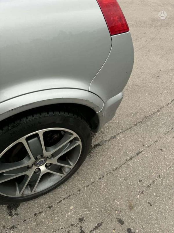 Pelēks Volvo C30 2008 Šauļi, ar dzinēja tilpumu 0.20 L un nobraukumu 215 tūkst. km par 2000 €, foto 7 vietnē AUTOMOTO.COM.LV