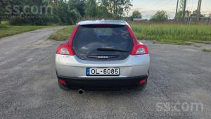 Pelēks Volvo C30 2008 Ogre, ar dzinēja tilpumu 2.00 L un nobraukumu 217 tūkst. km par 3299 €, foto 6 vietnē AUTOMOTO.COM.LV